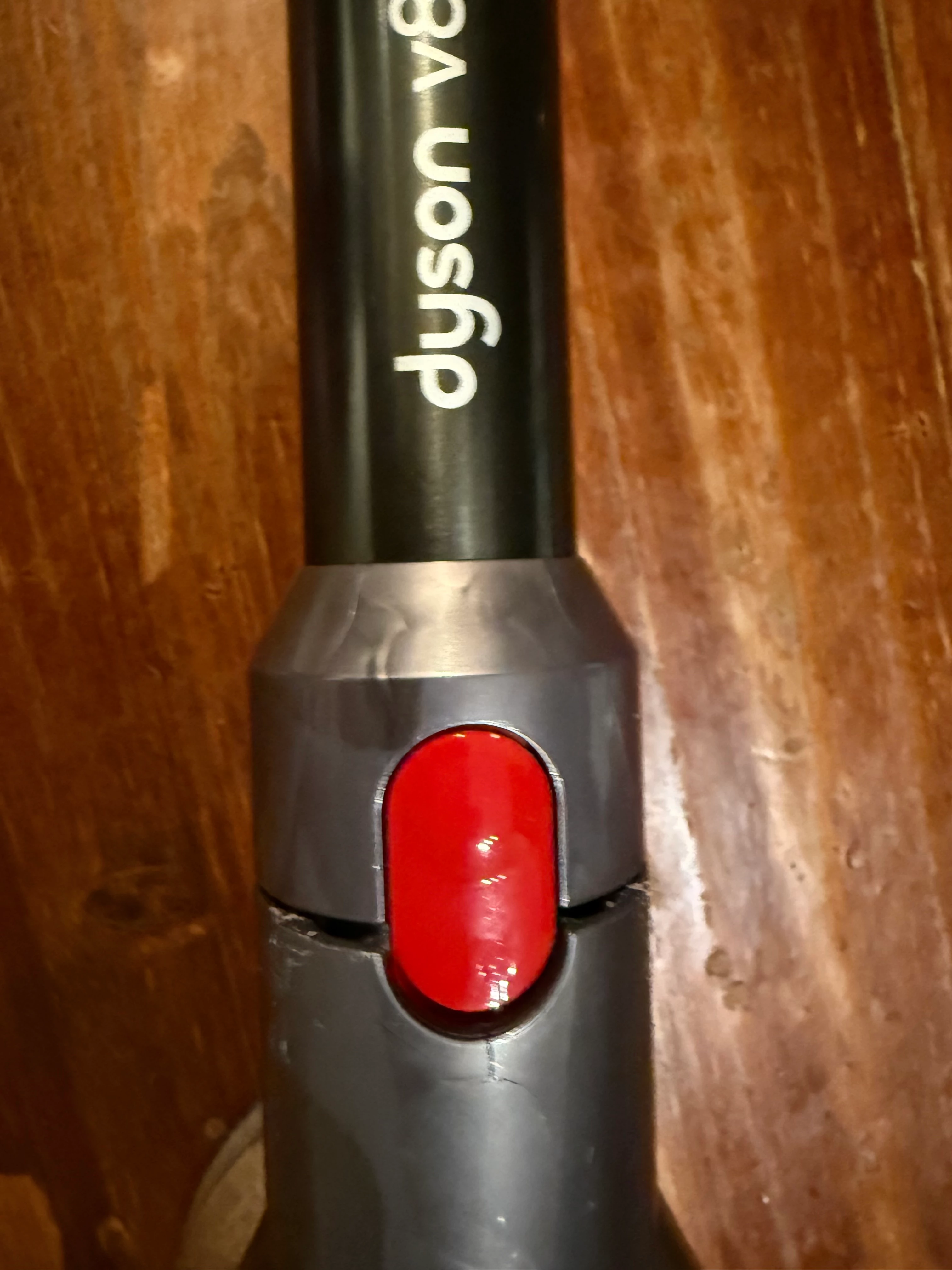 Request for Support with Damaged Dyson V8 Vacuum Cleaner | Dyson Community