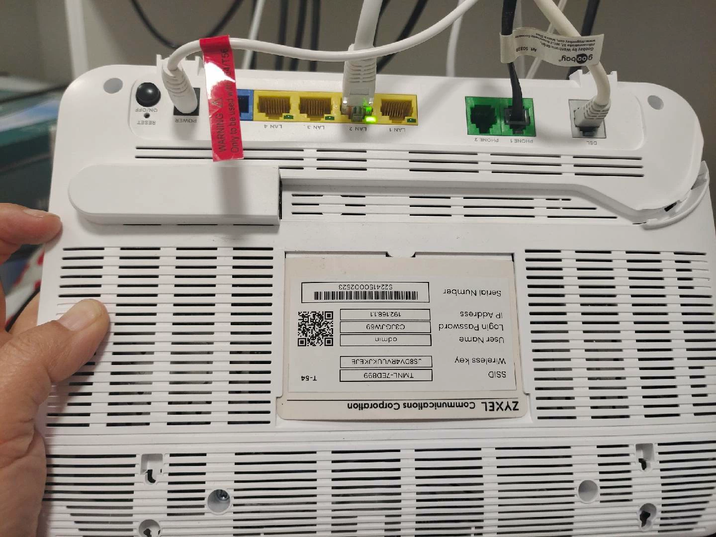 Unclear which modem needs to be returned – how can we identify the ...